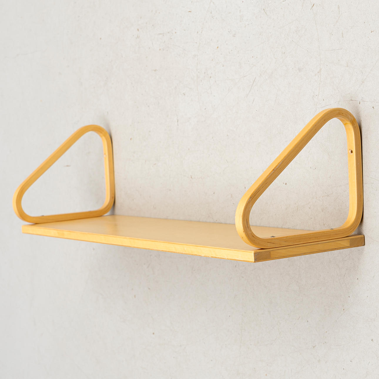 ALVAR AALTO. Hylla, modell 112B, Artek, Finland, 2000-tal. Möbler ...