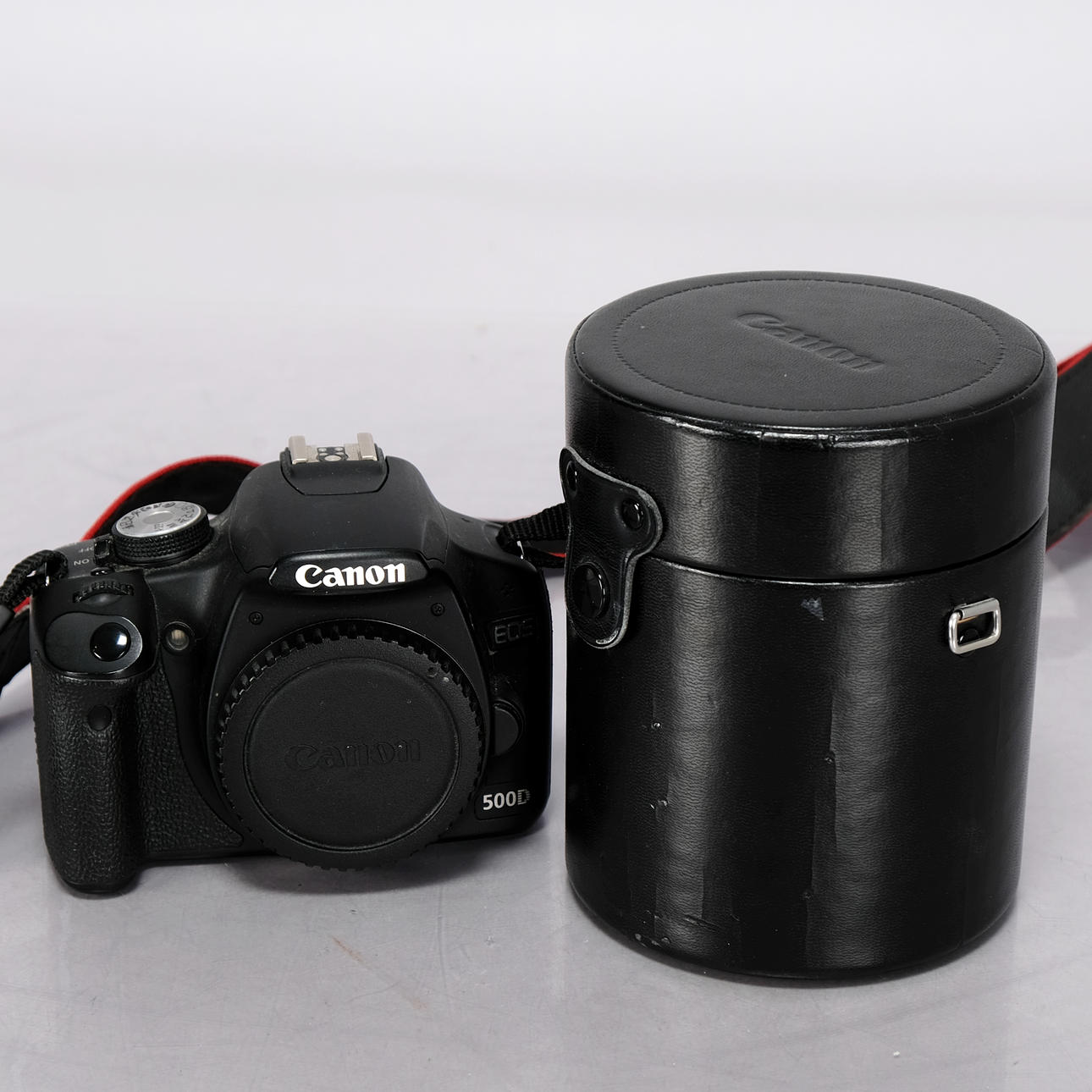 CAMERA WITH LENS, Canon EOS 500D, EFS 18 - 55mm (2 parts). Photo ...