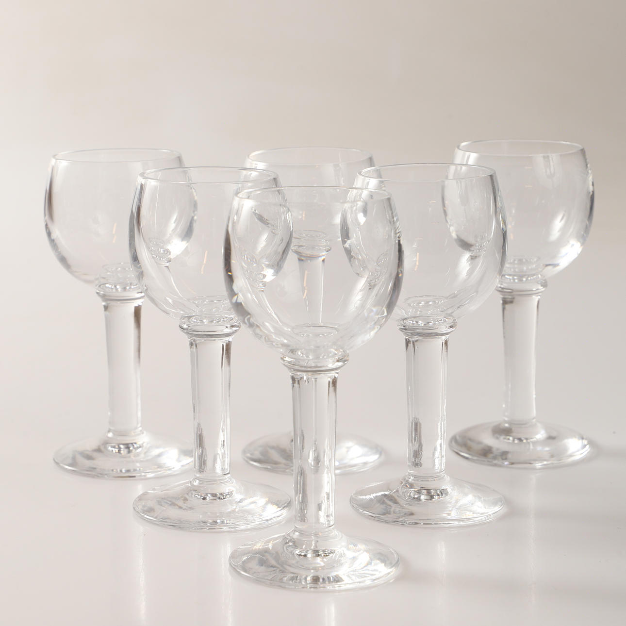 GUNNAR CYRÉN. Starkvinsglas, 6 stycken, "Kolonn", Orrefors. Glas ...