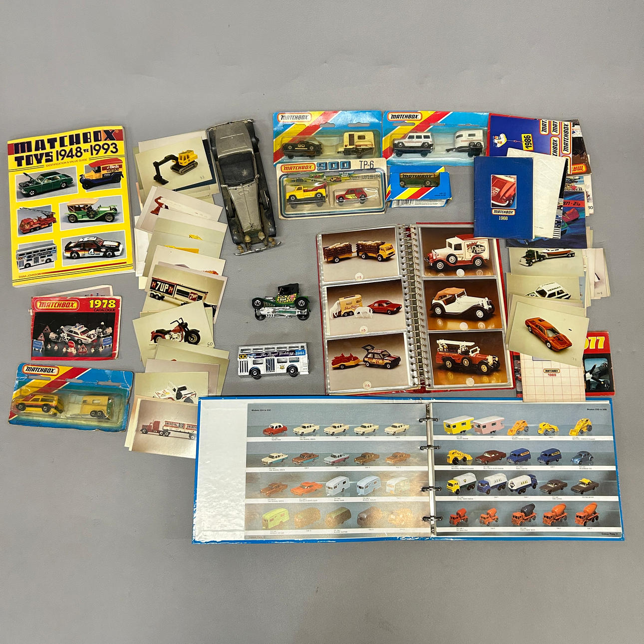 MIXED MATCHBOX ITEMS. Toys - Model cars - Auctionet
