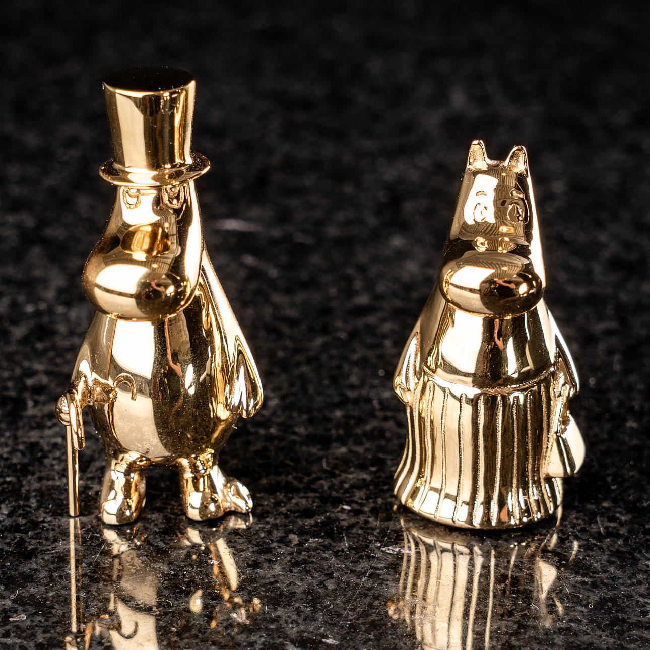 MUMIN x SKULTUNA, "Muminmamman" & "Muminpappan". Guldpläterade, Finland ...