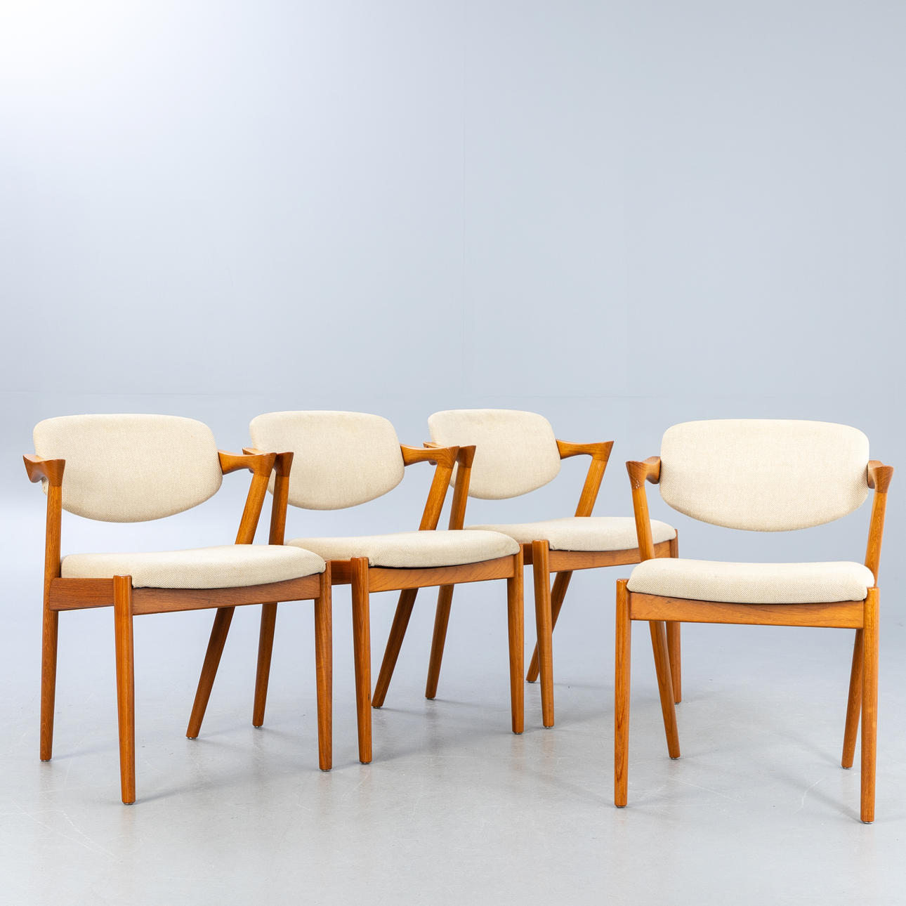 KAI KRISTIANSEN. Chairs model 42 for Schou Andersen Møbelfabrik. (4 ...