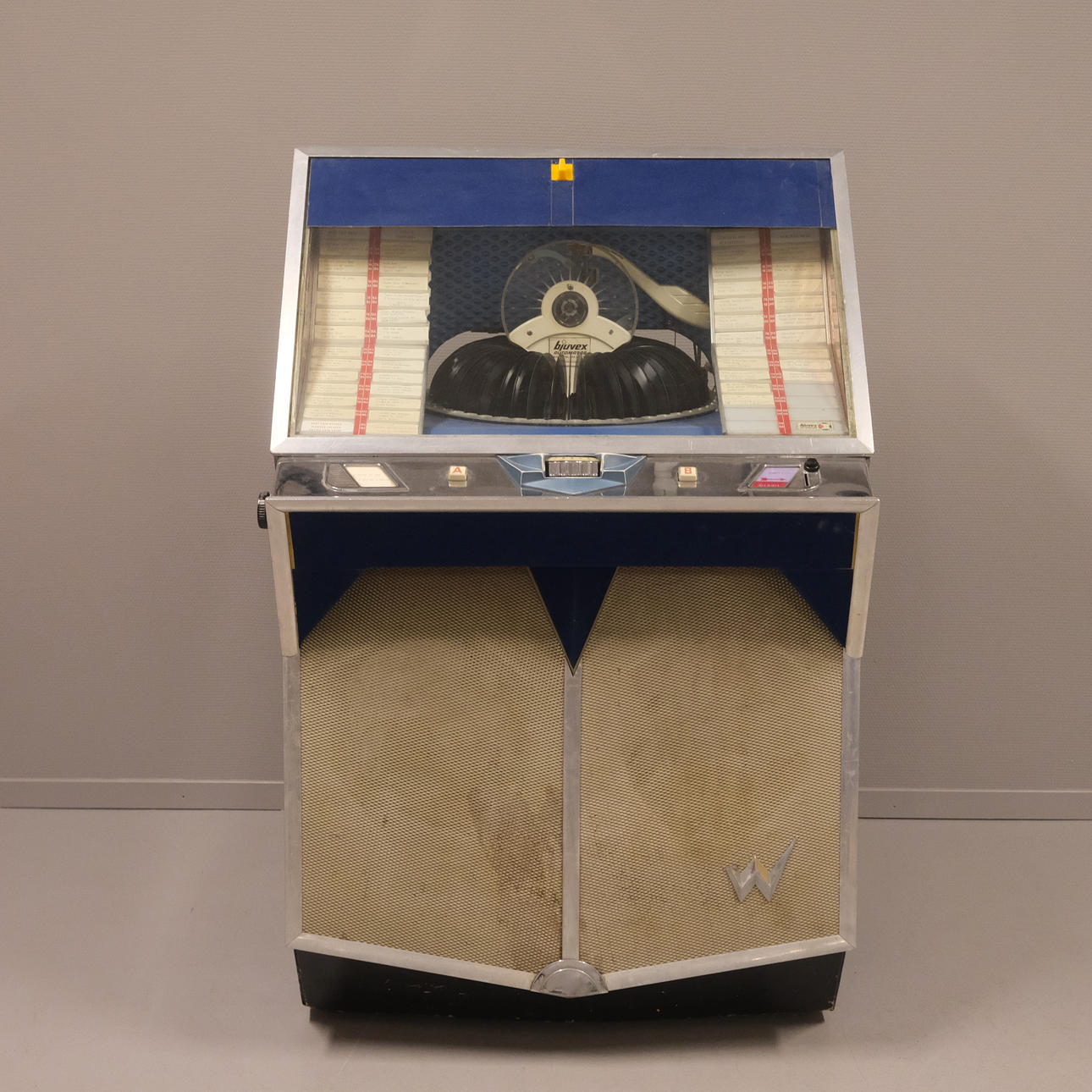 WURLITZER. JUKEBOX. "LYRIC". USA, 1960s. *RESTORATION PROJECT ...