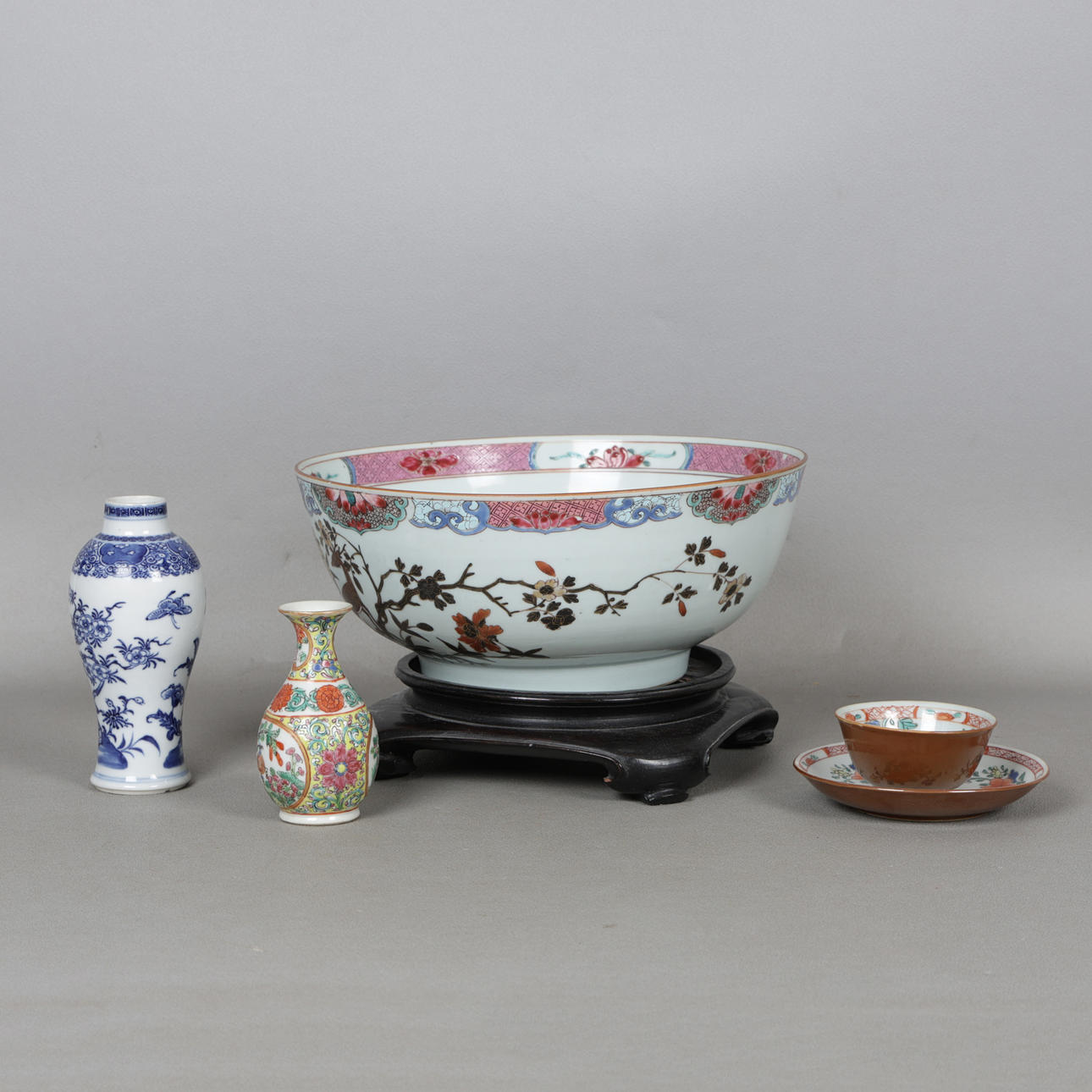 A CHINESE REPUBLIC PERIOD FAMILLE ROSE BOWL WITH HARDWOOD STAND, A ...