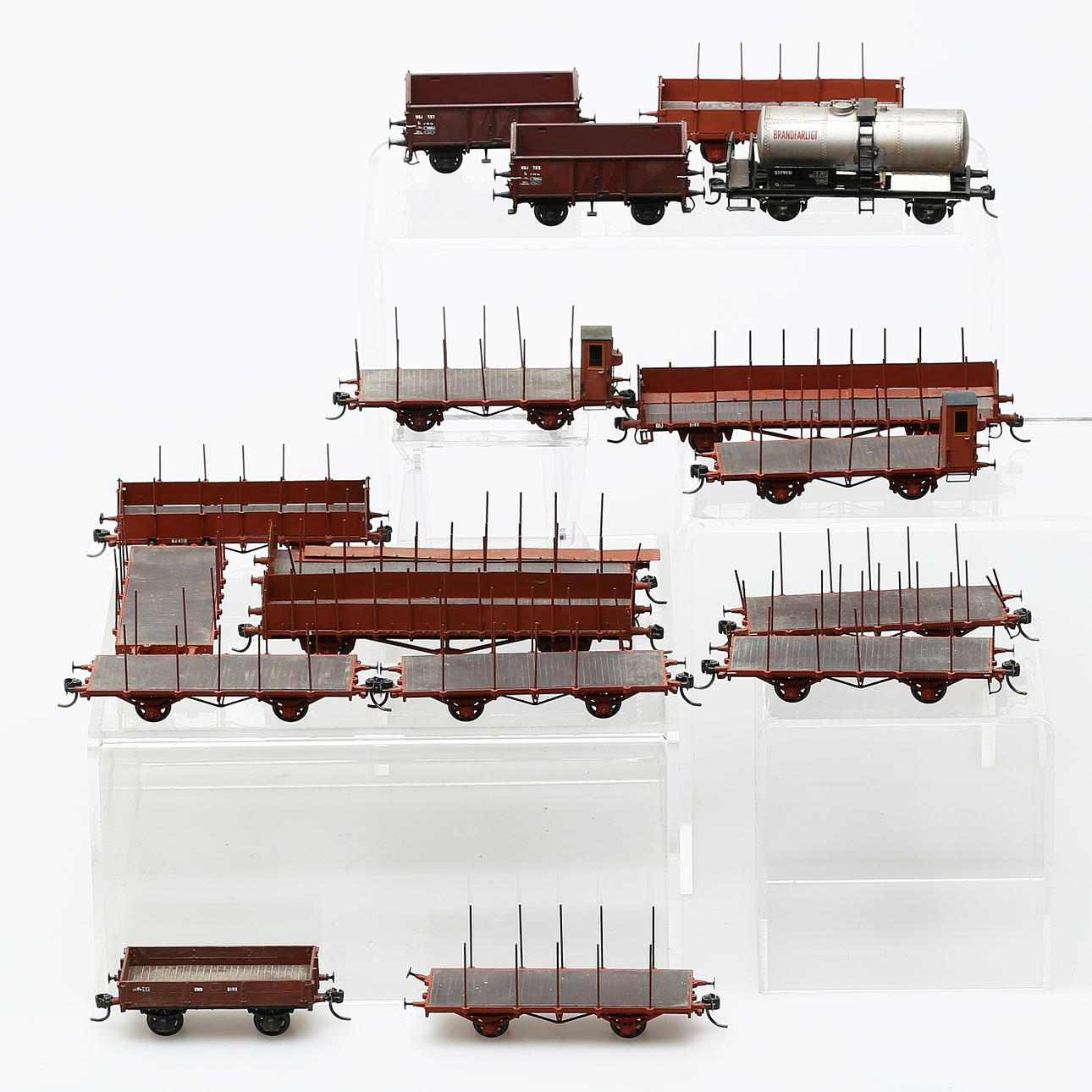 MODEL TRAIN 13 Swedish flatbed wagons, tank wagon and 3 open goods ...