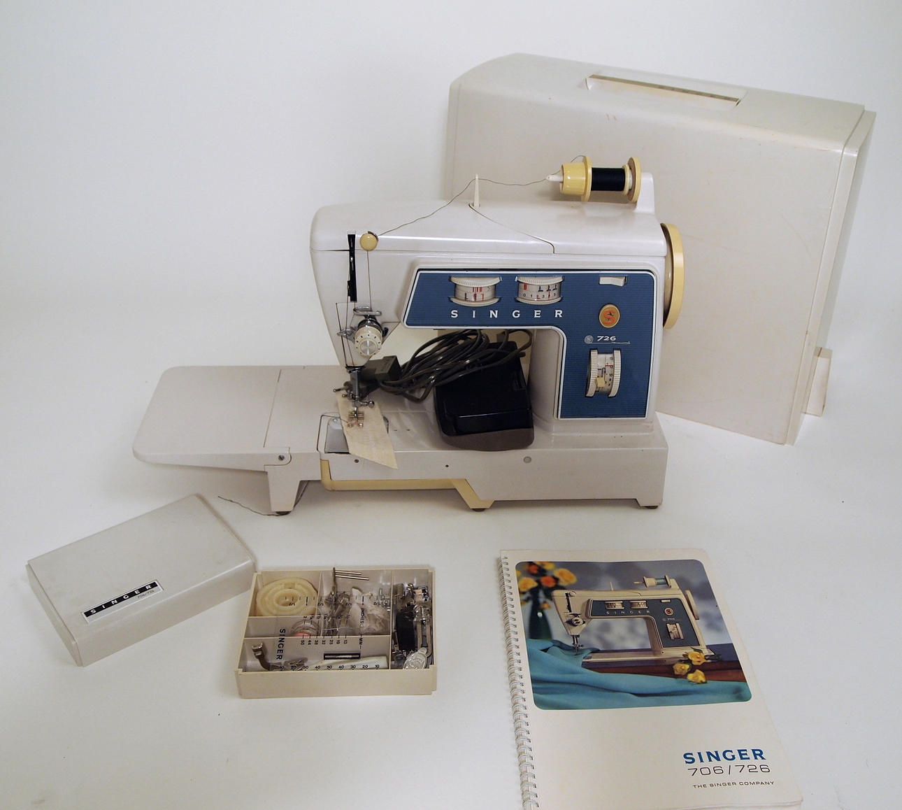 SINGER SYMASKIN MODELL 726. Övrigt - Modern Teknik & Elektronik - Auctionet