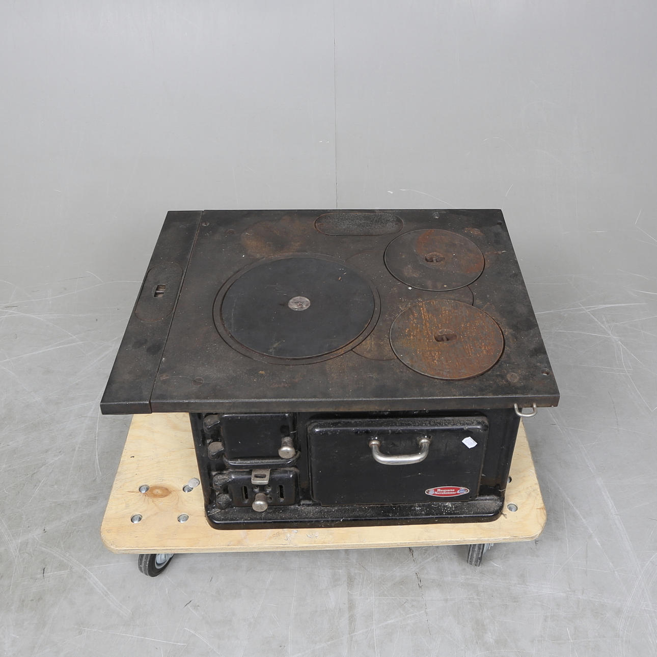 SPIS, Husqvarna/Norrahammar No. 727. Möbler - Övrigt - Auctionet