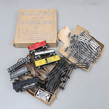 TRAIN SET, Louis Marx & Co, steam locomotive with tender, 4 carriages ...