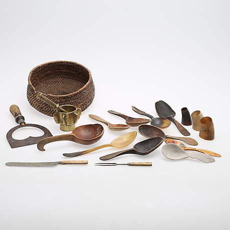 SPOONS, CHOKE, MORTAR WITH IMPACT, SAUSAGE HORN, BRAIDED BOWL, 18 PARTS ...