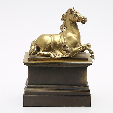 BLÄCKSTÄLL, EMPIRE, mässing, i form av häst på postament. Silver ...