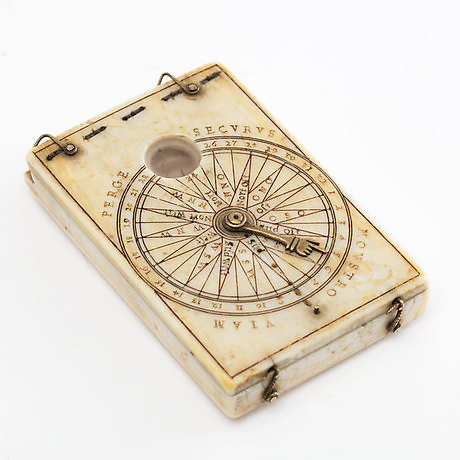 PORTABLE COMPASS, ivory, marked Hanns Troschel dy (Nuremberg 1585-1628 ...
