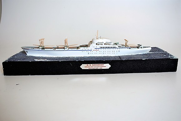 SHIP MODEL NS SAVANNAH. Collectables - Technica & Nautica - Auctionet