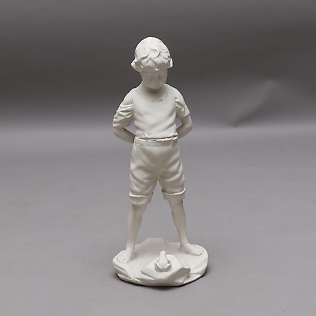 STATUE, plaster, boy with frog. Ceramics & Porcelain - European - Auctionet