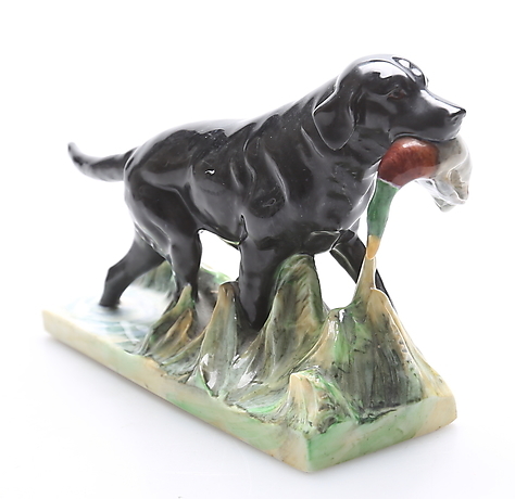 DOG SCULPTURE, porcelain "Labrador retriever Modeled by Doris Lindner ...