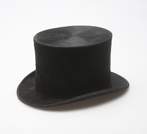 TOP HAT, London. Vintage & Designer Fashion - Auctionet
