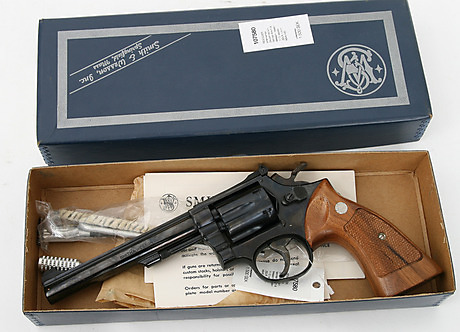 (123) REVOLVER, American, Double Action, made by Smith & Wesson, model ...