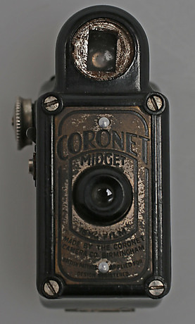 NARROW CAMERA CAMERA, Coronet Midget 16mm film, Coronet Camera Co ...
