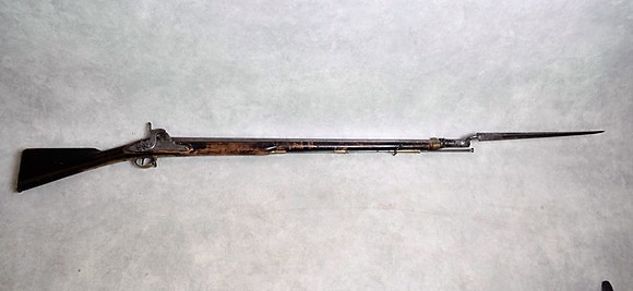 BLOCK RIFLE WITH BAYONET England, Tower stamped, m/1815. Weapons ...
