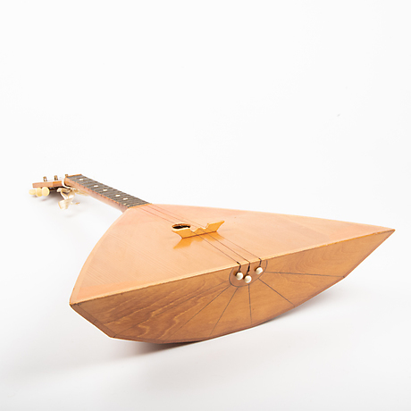 BALALAJKA. Övrigt - Musikinstrument - Auctionet