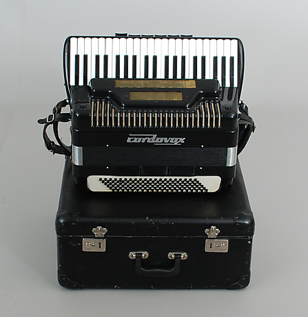 ACCORDION, Cordovox Piano accordion. Miscellaneous - Musical ...
