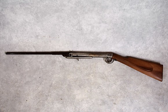 1940s-50s wedding. Weapons & Militaria - Guns & Rifles - Auctionet