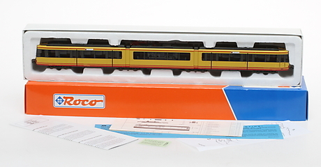 MODEL TRAIN ROCO 63170 rail bus / tram GT8-100C / 2S in original box ...