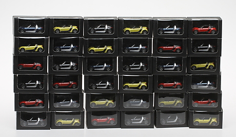MODEL CARS 36 SMART ROADSTER (-COUPÉ) in original box. Toys - Auctionet
