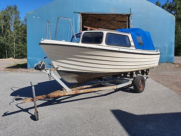 BOAT, Crescent 525 HT, 1973. Vehicles, Boats & Parts - Bicycles - Auctionet