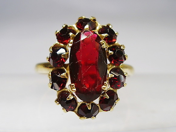 GARNET RING TOMBAK BOHEMIA AROUND 1880. Jewellery & Gemstones - Rings ...