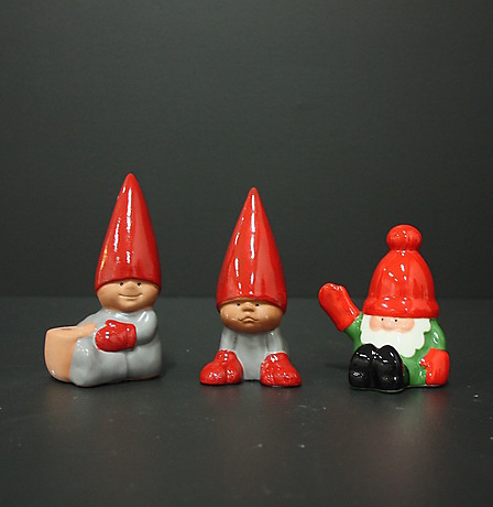 LISA LARSON. FIGURINER, 3 st, tomtar. Keramik & Porslin - Europeiskt ...