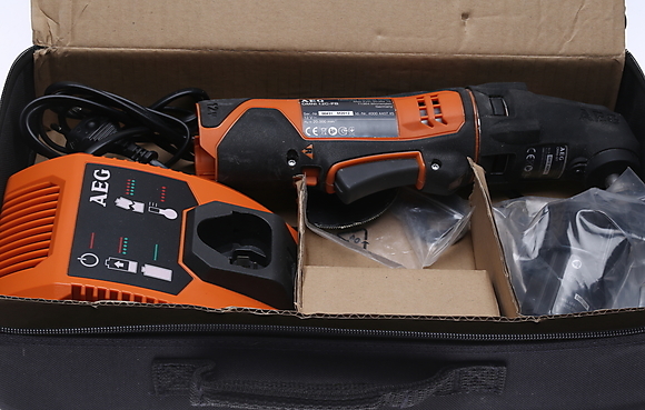 MULTI TOOL, AEG OMNI 12C-PB. Miscellaneous - Modern Tools - Auctionet