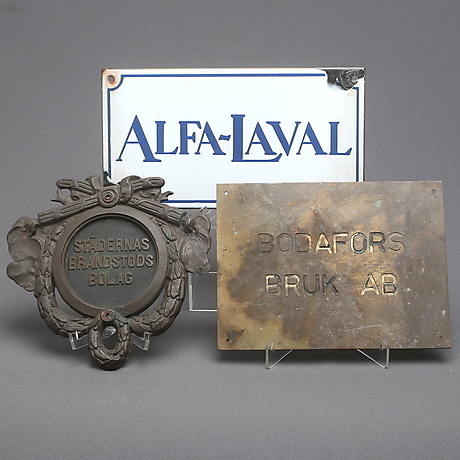 SIGNS, 3 pcs, metal, 1900s. Silver & Metals - Other metals - Auctionet