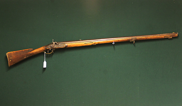 Impact rifle 19th century. Weapons & Militaria - Guns & Rifles - Auctionet