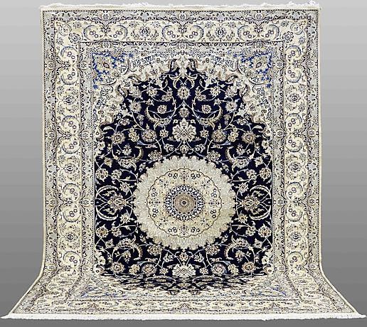 MATTA, persisk, nain med silkesinslag, sk 9LAA, 355 x 251 cm. Mattor ...