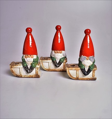 LISA LARSON. figuriner 3 st Tomtar keramik signerade. Keramik & Porslin ...