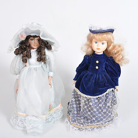 PORSLINSDOCKOR, 2 st, med ställningar, 1900-talets andra hälft ...
