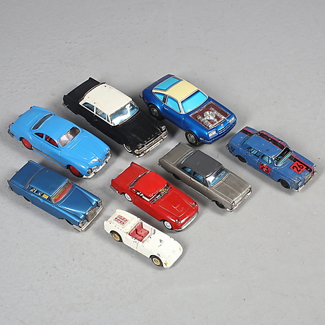 MODELLBILAR, 8 st, metall/plast, Made in Japan, 19/2000-talet. Leksaker ...