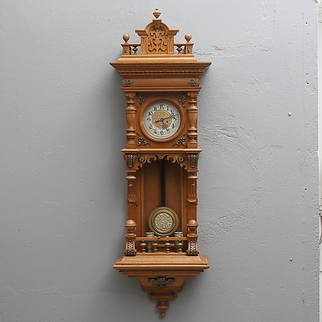 MANOR CLOCK/ LEVEL REGULATOR, Neo-Renaissance, late 19th century ...