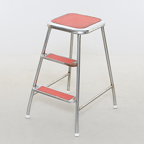 Taburete "AWAB" de metal, siglo XX. Muebles - Otros - Auctionet