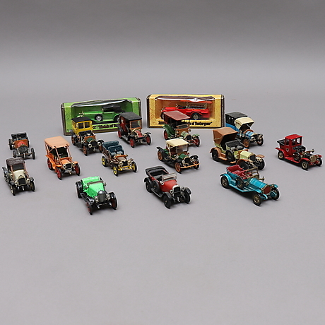 TOY CARS, 16 pcs, i.a. matchbox, Rio, Dinky toys. Toys - Auctionet