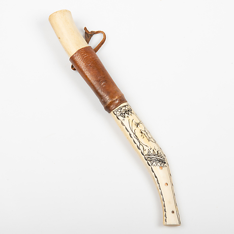 KNIFE, Sami work, horn and steel, signed K. A. Persson, Mora. Weapons ...