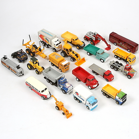 MODEL TRUCKS and TRACTORS, 19 pcs. including Ertl and Majorette, second ...