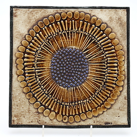 LISA LARSON. Wall plaque, stoneware, "Sunflower" from the series Unik ...