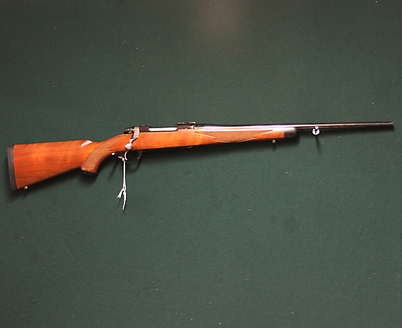 RUGER. M/77 .308. Luvanvaraiset aseet - Luodikot - Auctionet