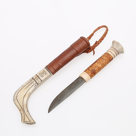 HALF-HORN KNIFE, Sami work, signed Lars Olof Parfa, 1970/80s. Tribal ...