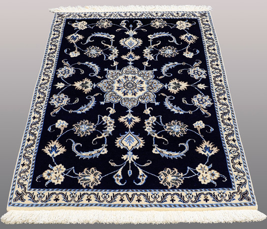 MATTA, persisk, nain. Ca 146 x 88 cm. Mattor & Textil - Mattor - Auctionet