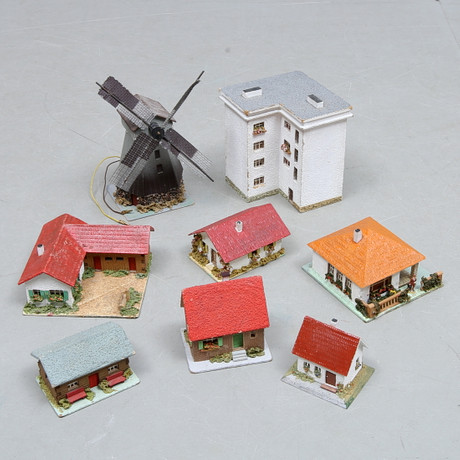 MODEL RAILWAY ACCESSORIES, 8 wooden buildings, RS models and Faller ...