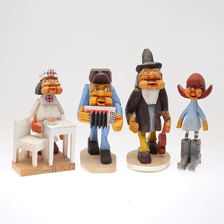 RUNE ENGSTRÖM. Träskulpturer, 4 st, signerade. Konst - Skulptur - Auctionet