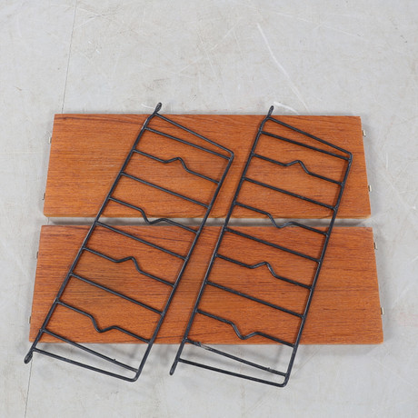 STRINGHYLLA,teak/svart, 1950/1960-tal. Möbler - Skåp & Hyllor - Auctionet