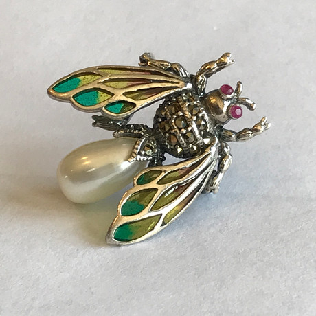 RUBIN & PÄRLA BEVINGADE INSEKT BROSCH. Smycken & Ädelstenar - Broscher ...
